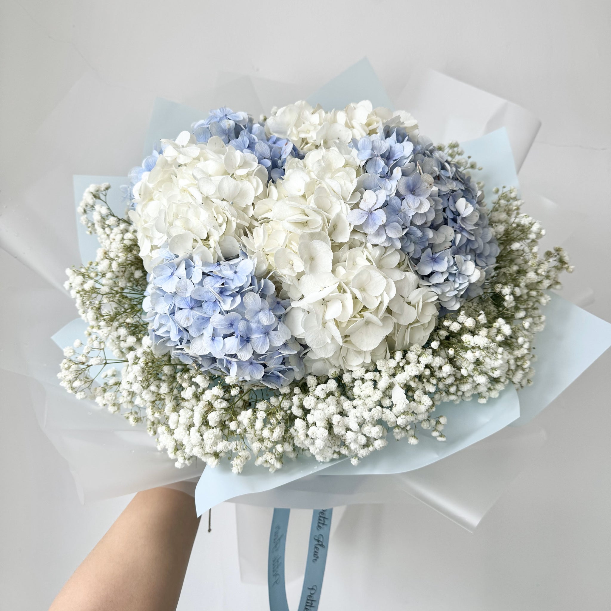 Heavenly Hydrangeas | Bunga Buket | Petite Fleur