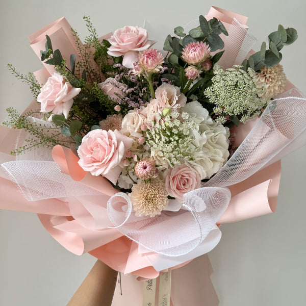 Whimsical Rose Garden | Bunga Buket | Petite Fleur